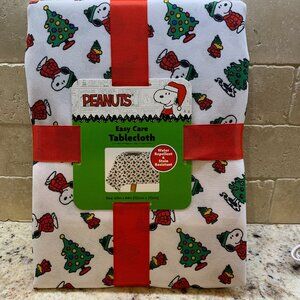 Peanuts | Dining | Peanuts Snoopy Tablecloth 6x84 Nwt | Poshmark